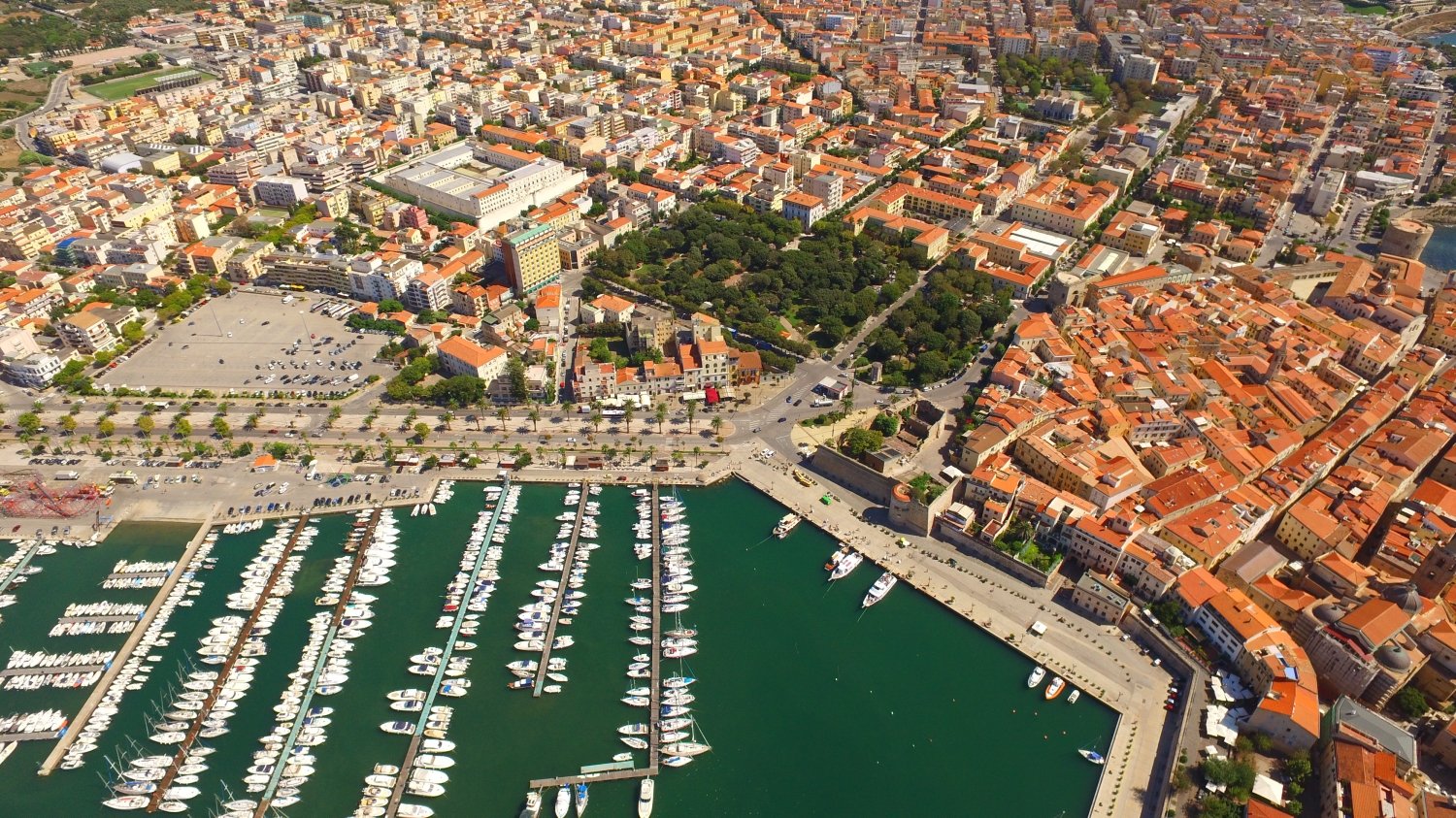 La città di Alghero, tra mare, storia e tradizioni